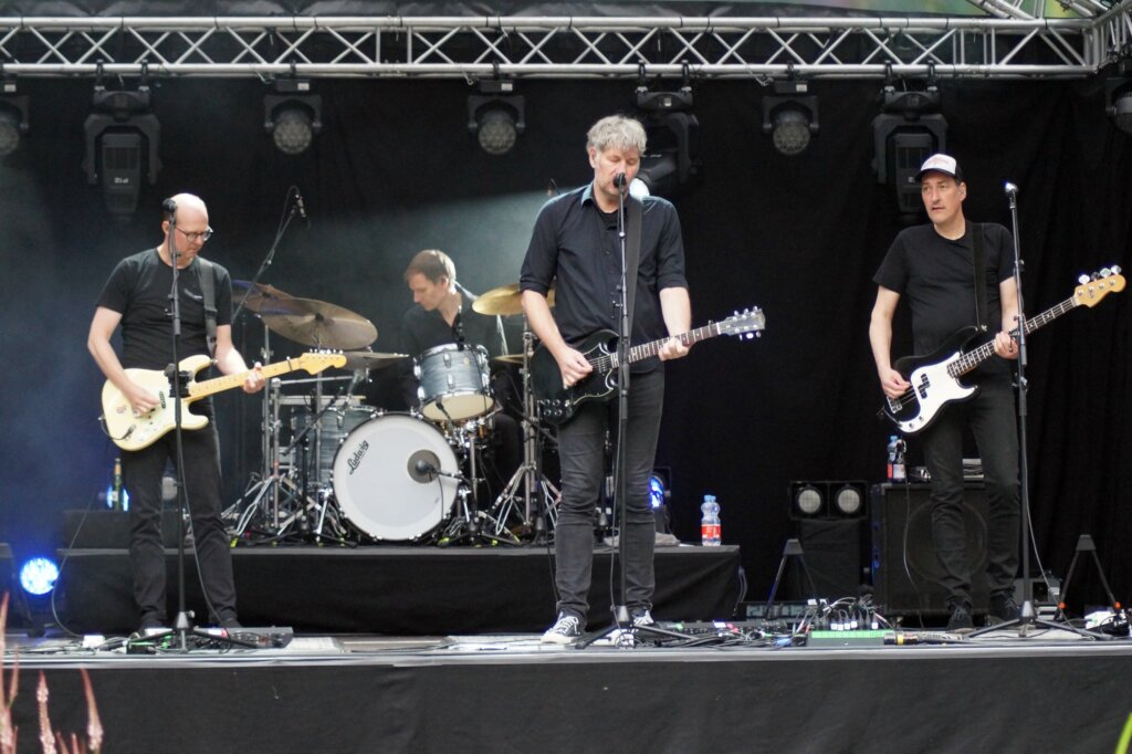 Kettcar hautnah in Lüneburg - Live-Review - frontstage-magazine.de
